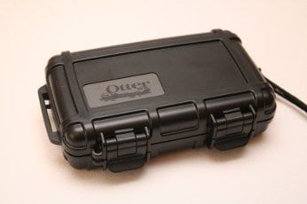 Review: OtterBox 2000 Series | Windows Central