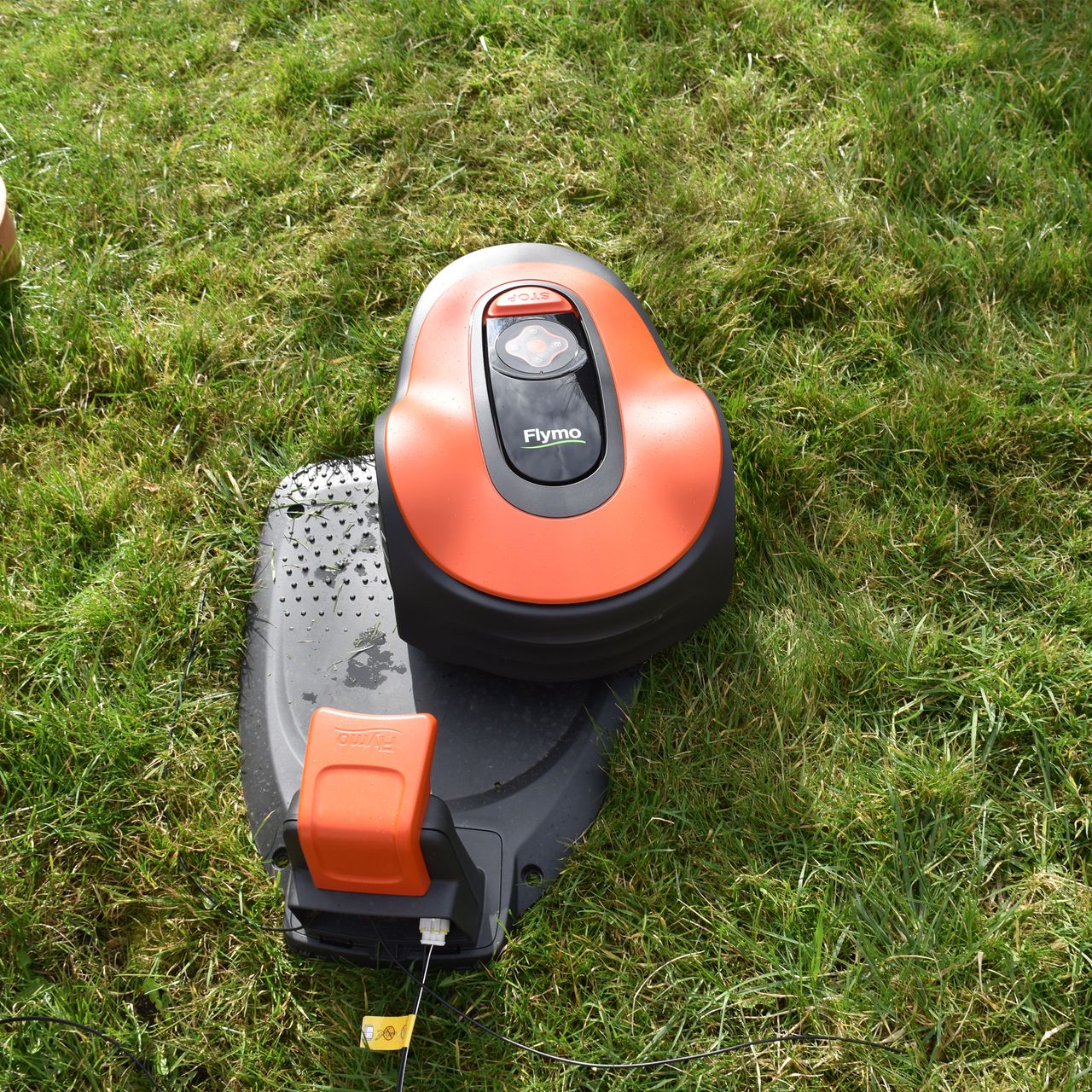 Flymo EasiLife GO 250 Robotic Lawn Mower Review | Ideal Home