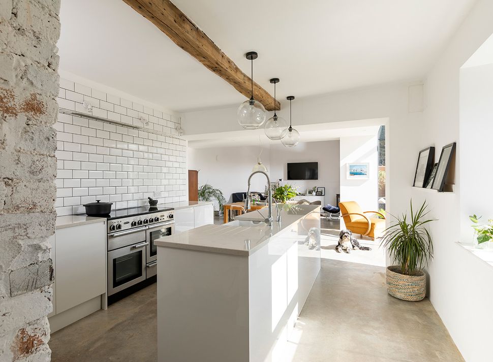 Renovating a House: The Ultimate Guide to Modernising a Home | Homebuilding