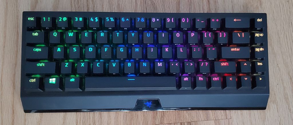 Razer BlackWidow V3 Mini HyperSpeed Review: Premium-Priced Space-Saver ...