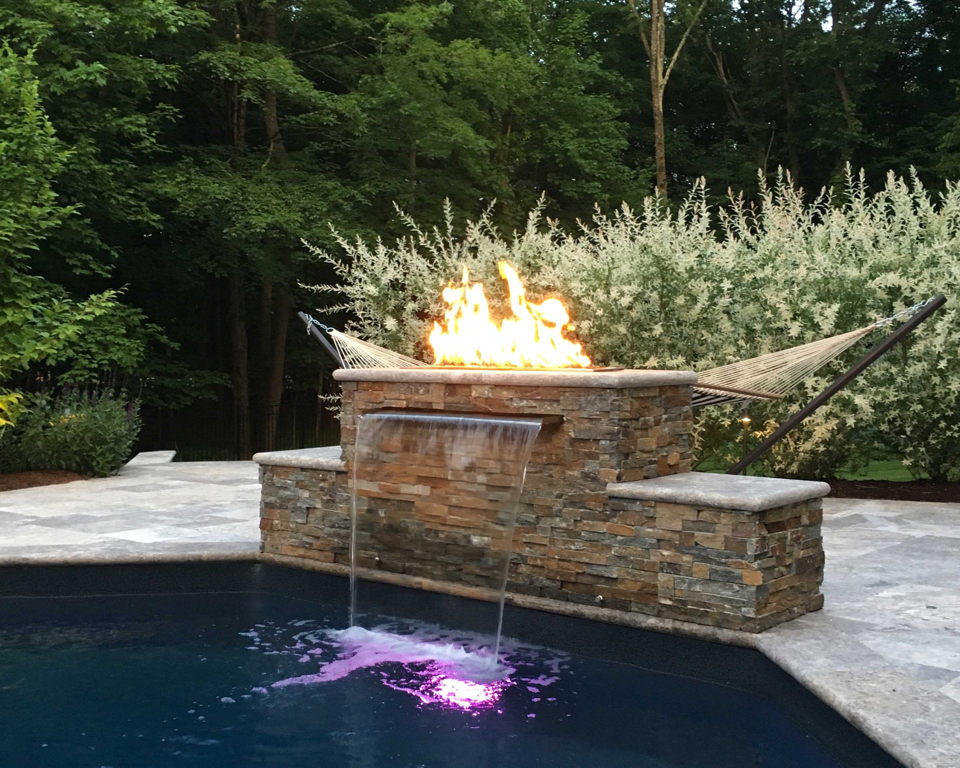 Pool lighting ideas: 10 ways for designing pool lighting | Homes and ...
