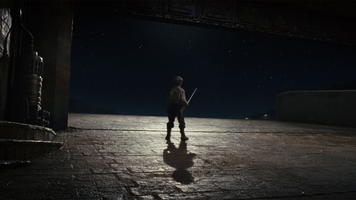 Josh O'Connor Gushed About Rian Johnson's Star Wars: The Last Jedi ...