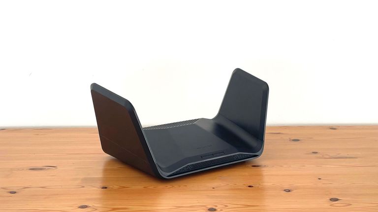 Netgear Nighthawk RAXE300 review: a state-of-the-art Wi-Fi 6E router ...