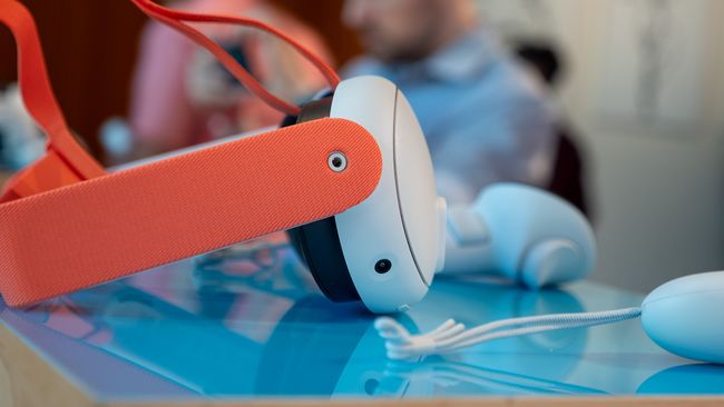 Here's why the skinnier Quest 3 weighs more than the Quest 2 | Android ...