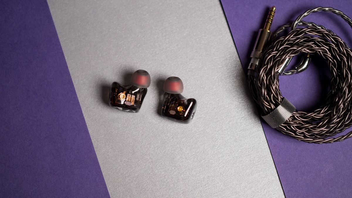 Fiio FA19 review: Standout design, stellar sound | Android Central