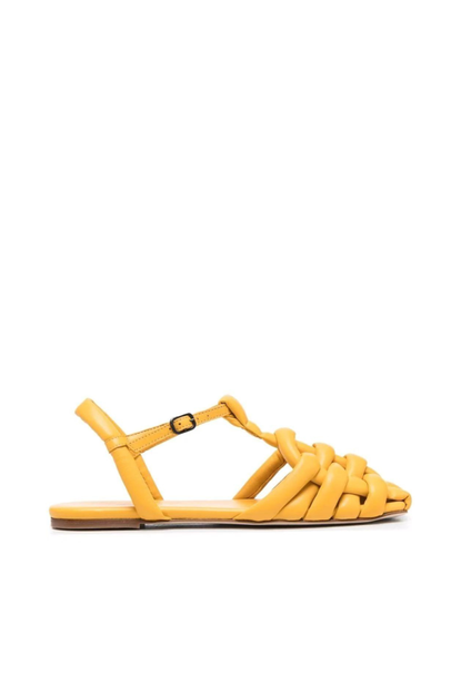 The 13 Best Sandals Brands for Women in 2023 | Marie Claire