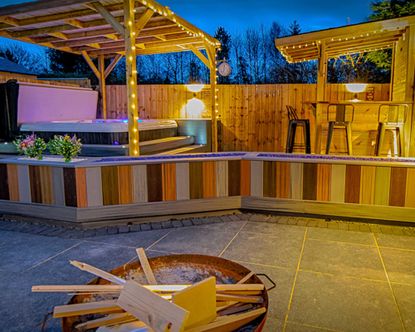 Hot tub bar ideas: 11 on-trend looks | Gardeningetc