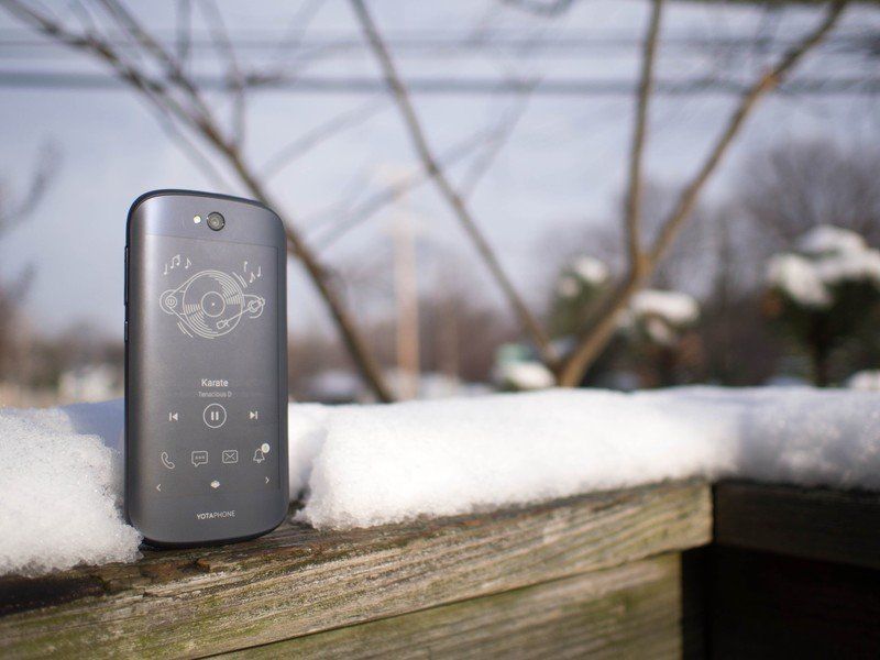 YotaPhone 2 review | Android Central