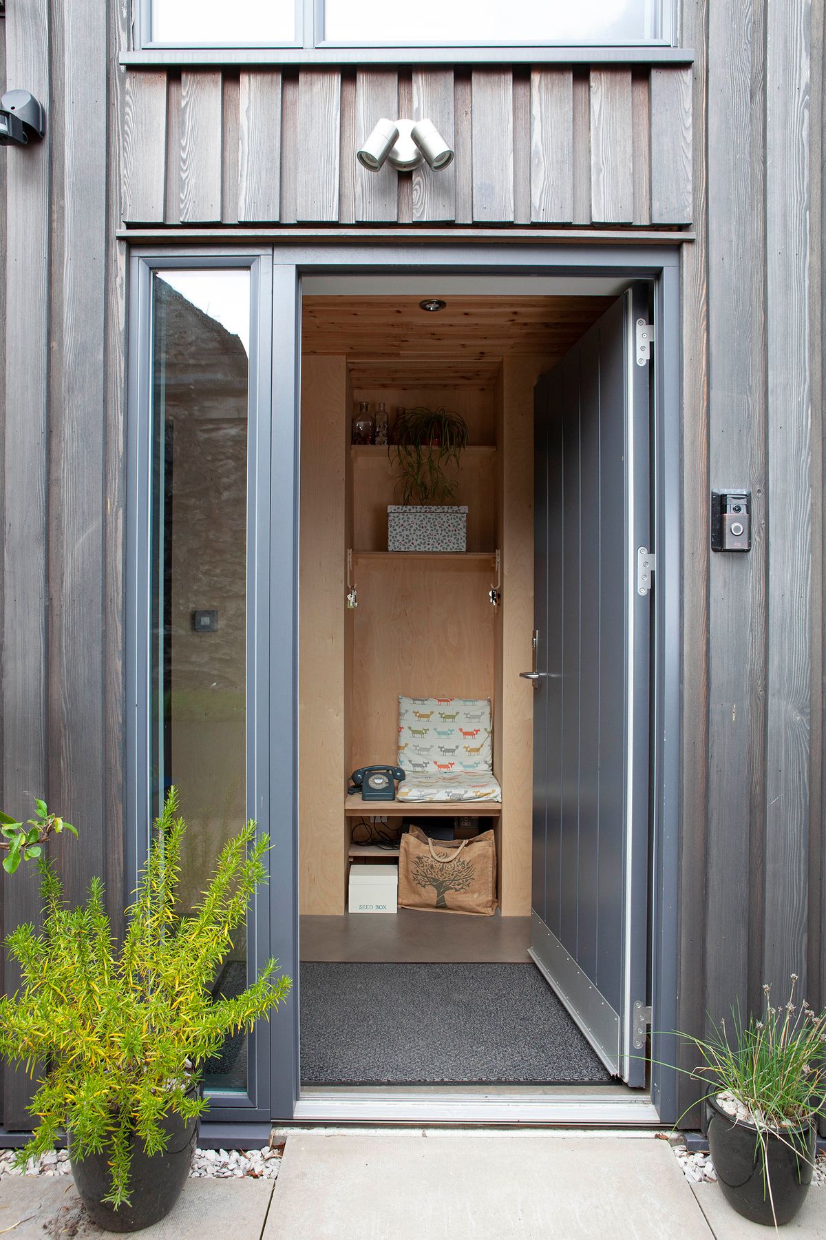 The best narrow hallway ideas to transform tight spaces | Homebuilding