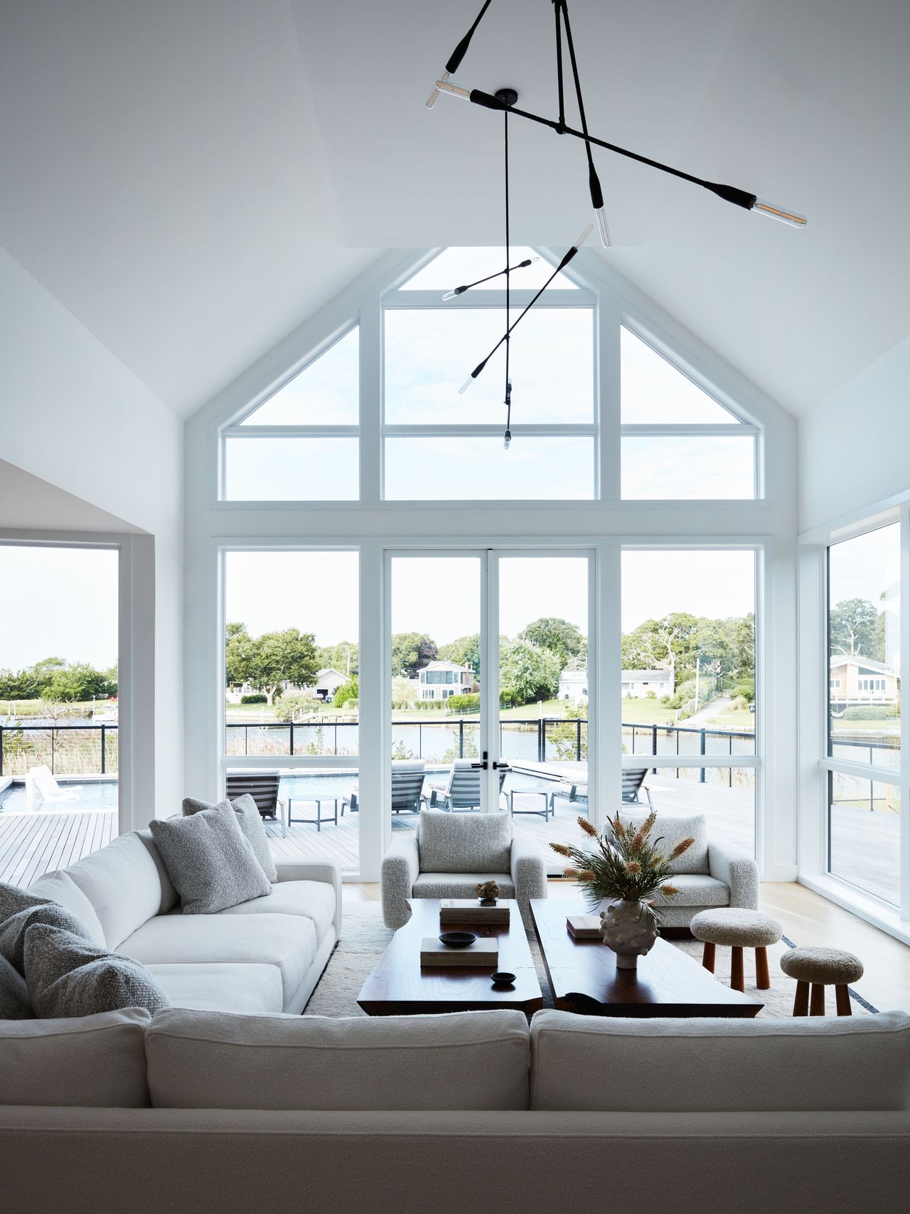 5 lessons to take away from this calm Hamptons beach house | Livingetc