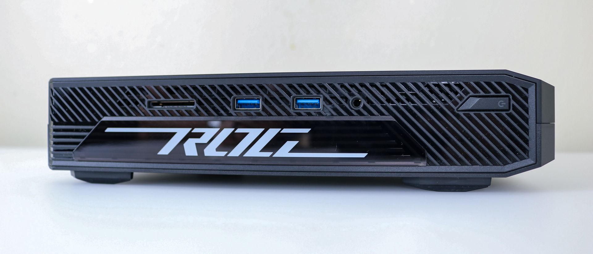 I tried the Asus ROG NUC 970 and it’s the mini gaming PC I’ve always ...