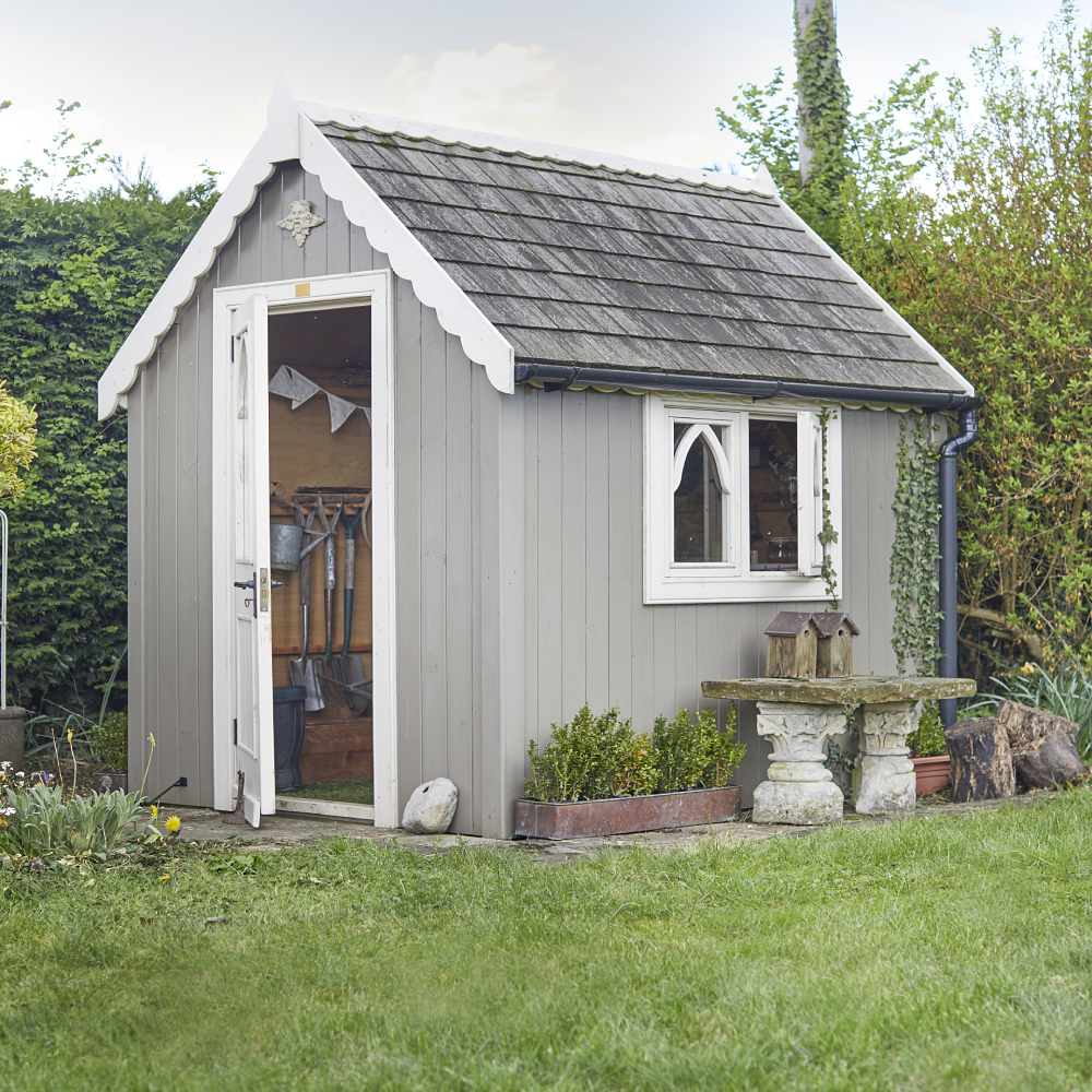 Shed paint ideas – how to pick & apply weatherproof paint for the job ...