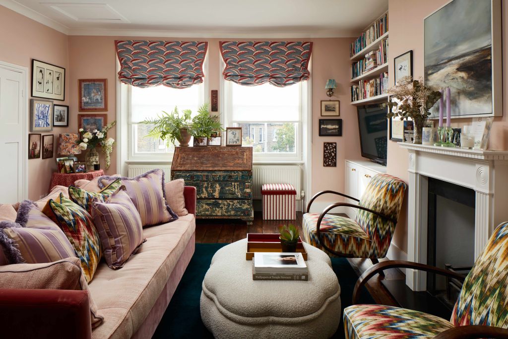 Explore a tiny London flat that's filled with color, eclectic vintage ...
