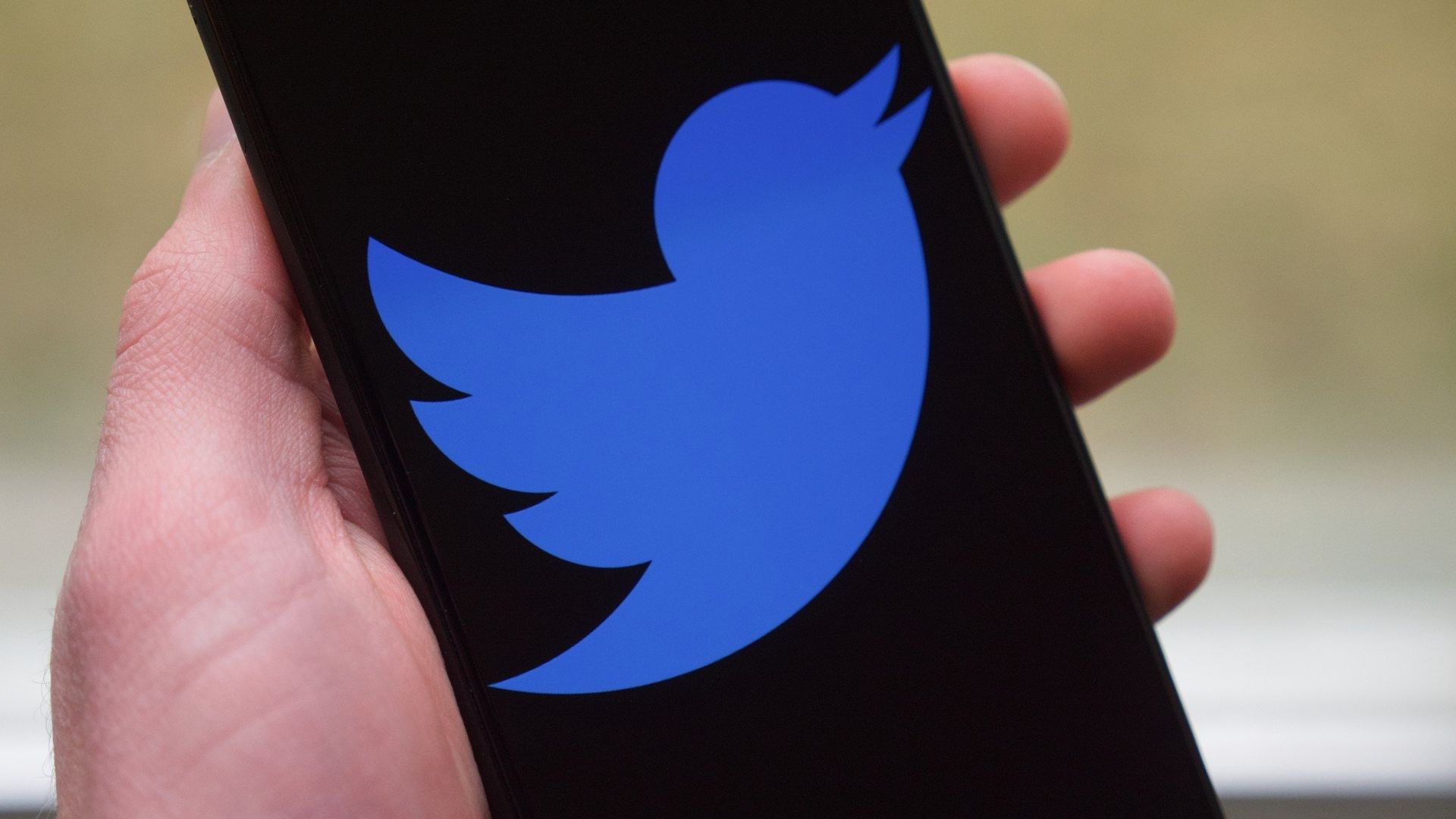 The new Twitter Blue subscription skips Android and the web for now ...