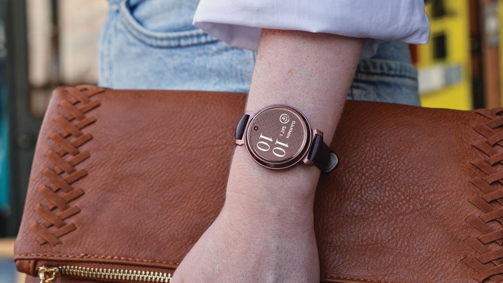 Garmin Lily vs Garmin Lily 2: choose the right women's fitness watch ...