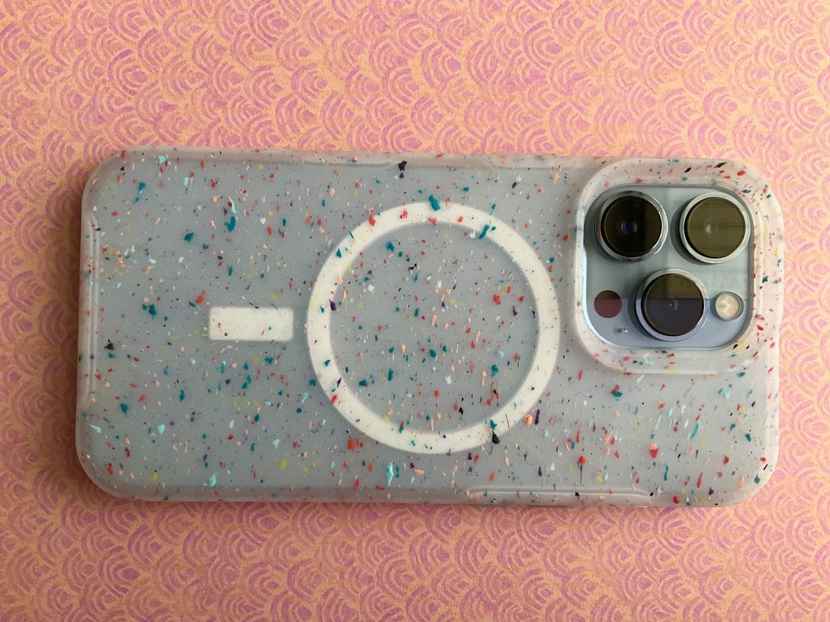 OtterBox Core Series for MagSafe iPhone Case review: Recycled ...