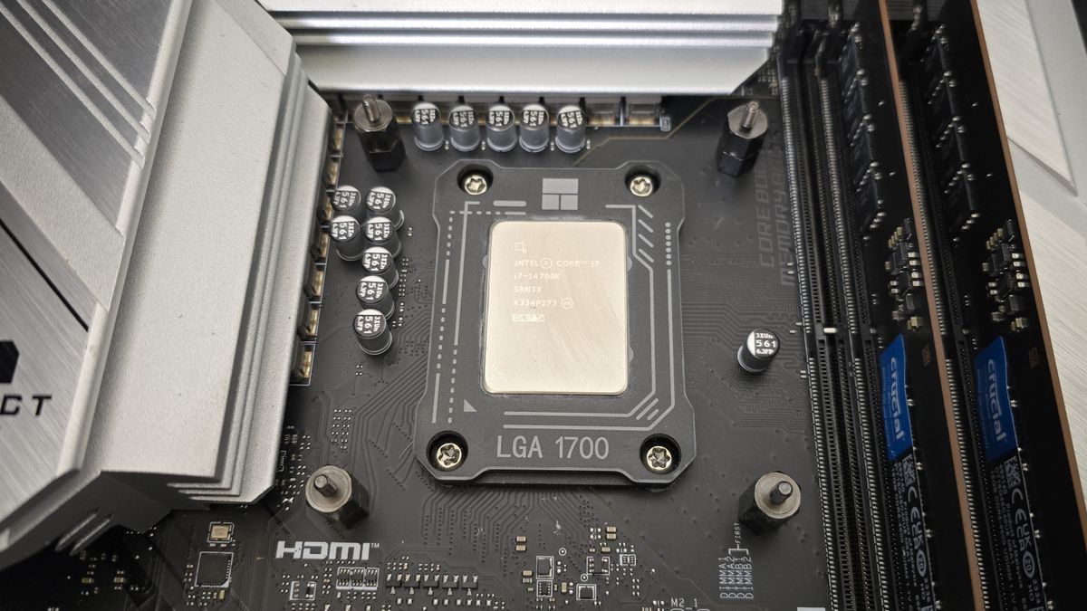 MSI CoreLiquid I240 and I360 review: Quiet power | Tom's Hardware
