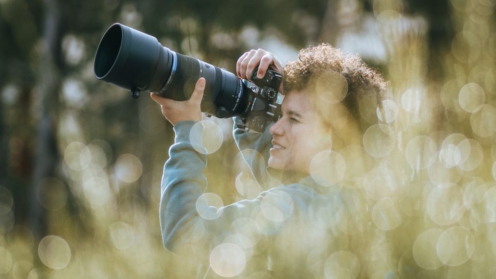 Shoot like a sniper! This super-telephoto lens offers up to 2400mm ...