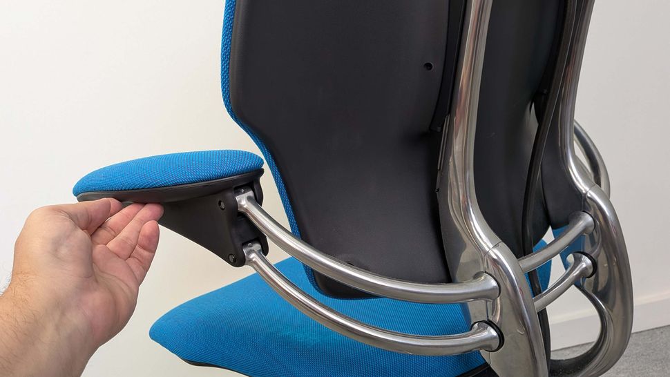 Humanscale Freedom Chair with Headrest review | PC Gamer