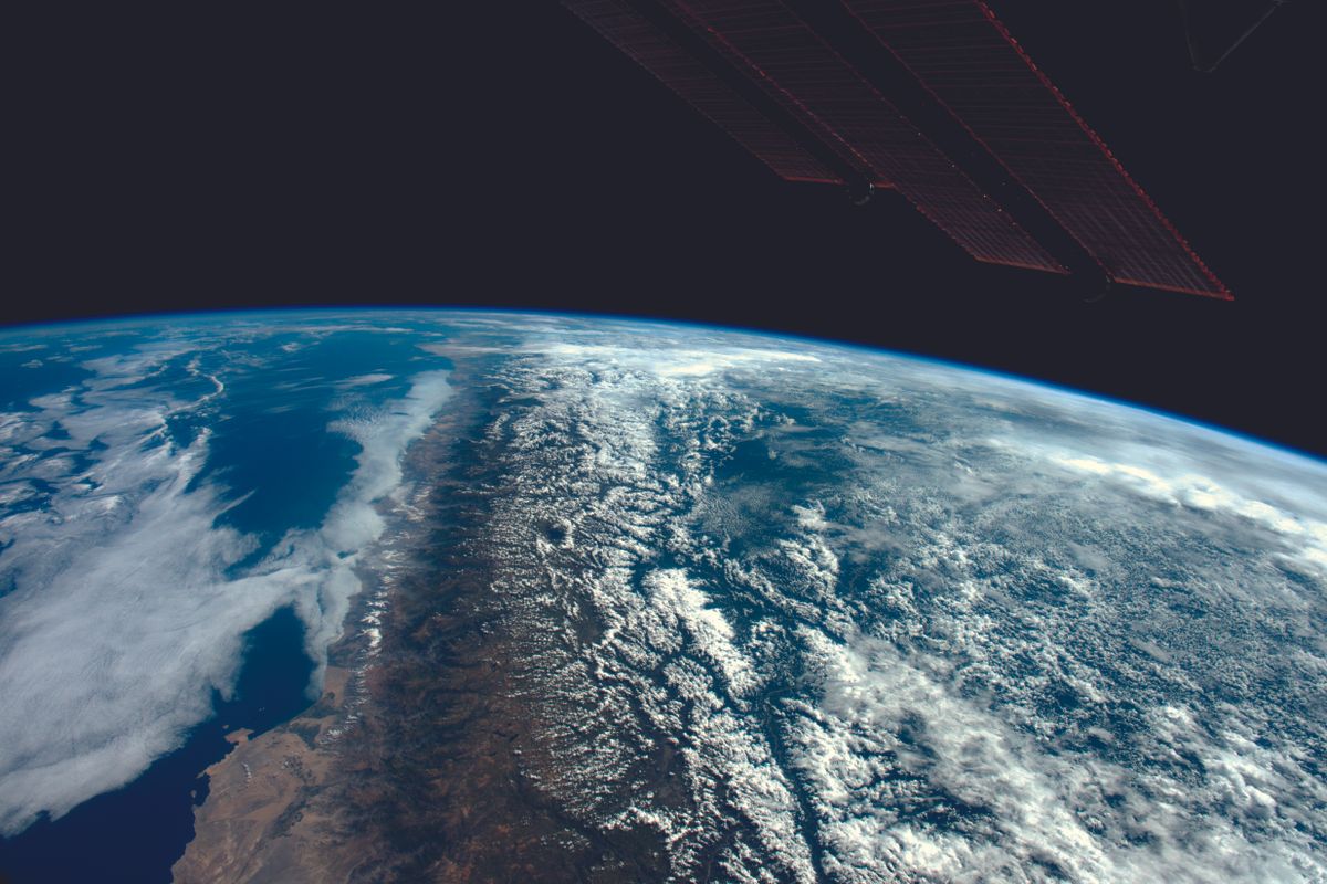 'Hello, Is This Planet Earth?': Amazing Earth Views by Tim Peake ...