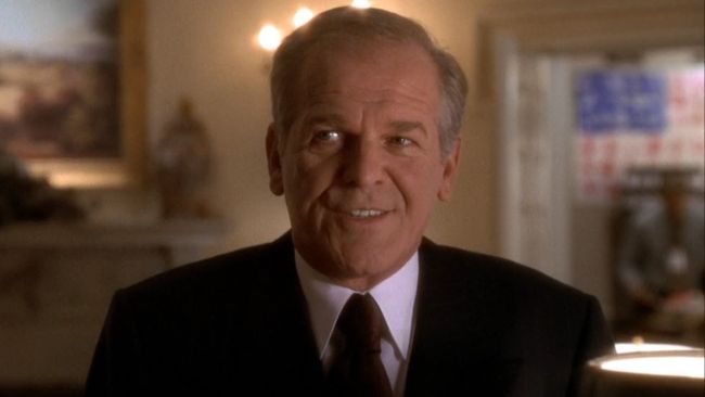 32 Cast Members From The West Wing Who Appeared In The Most Episodes ...