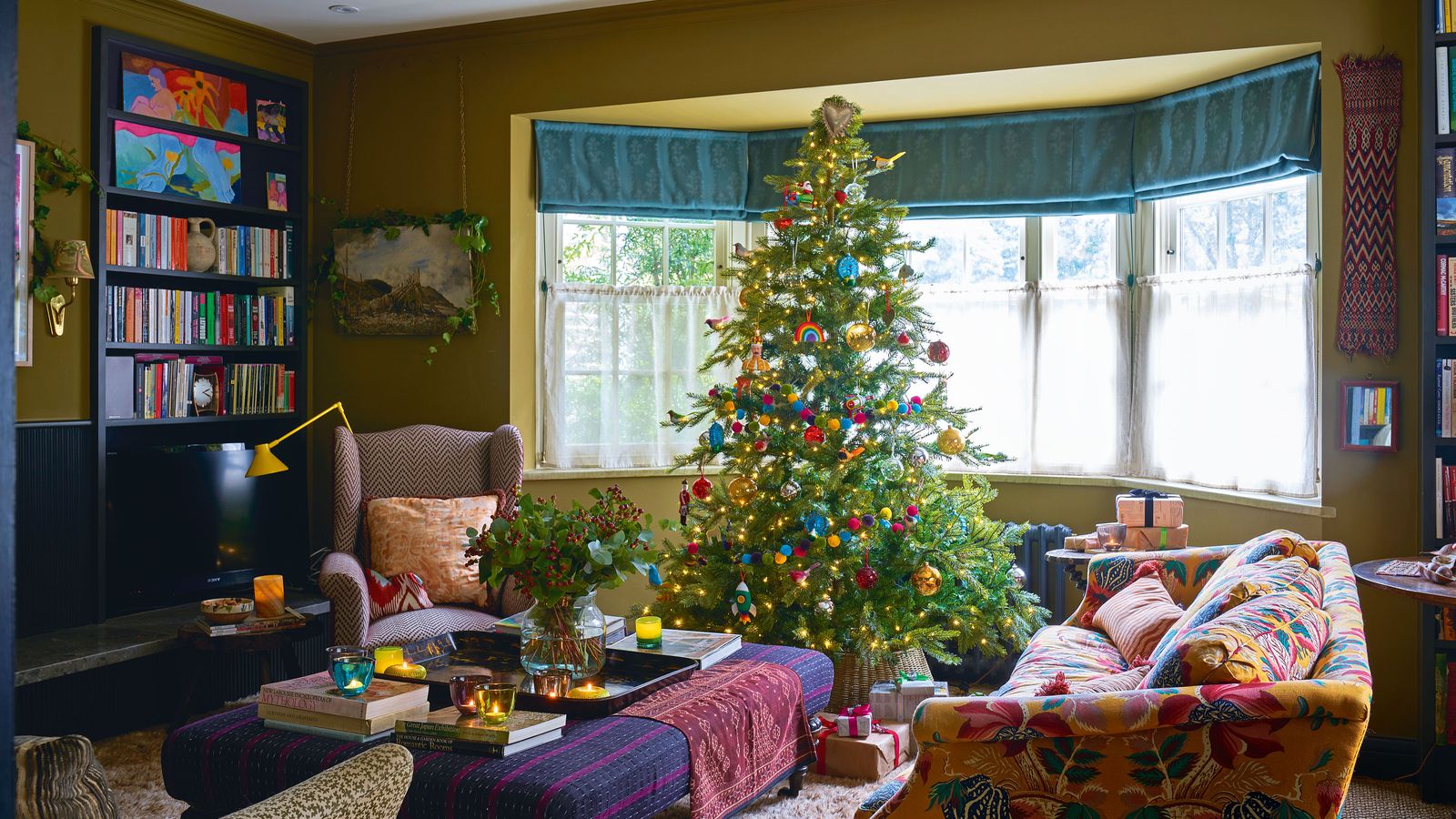 Lucy Hammond Giles' jewel-colored London home is full of Christmas ...