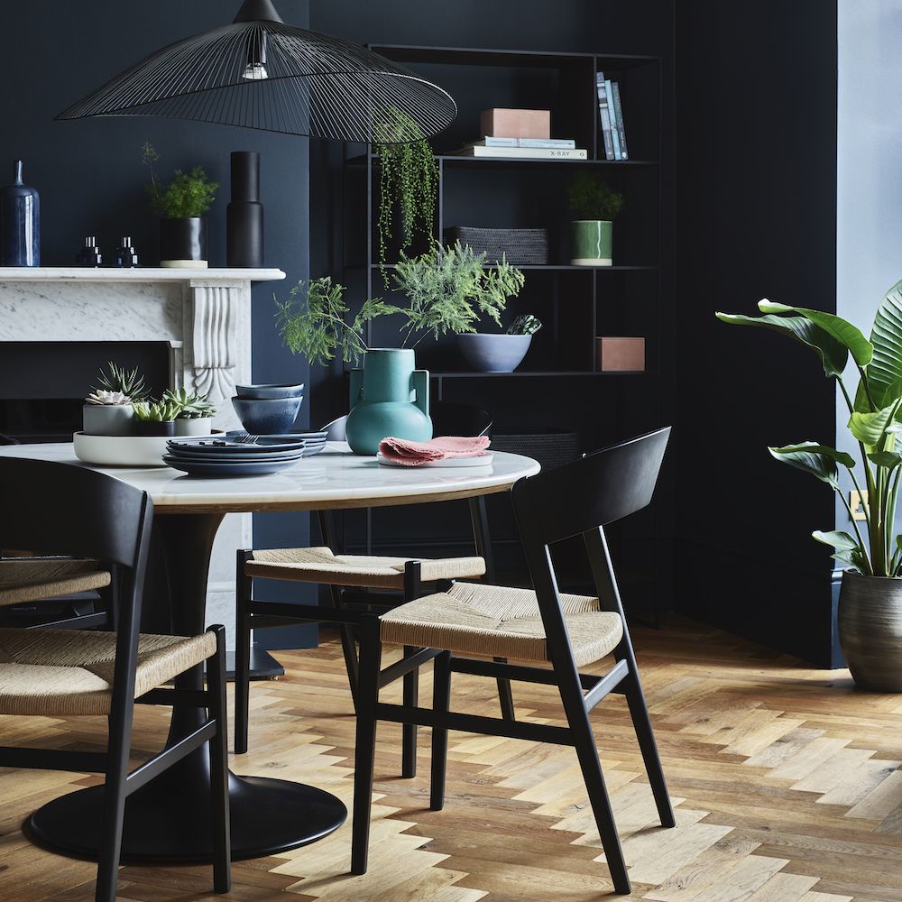 Dining room colour schemes – decorate your eating area with bold ...