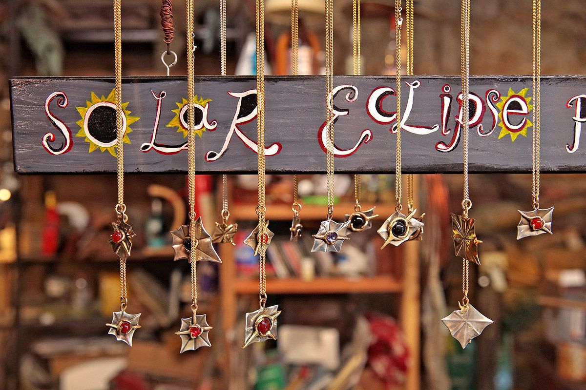 Photos: Coolest 2017 Solar Eclipse Signs and Celebrations | Space