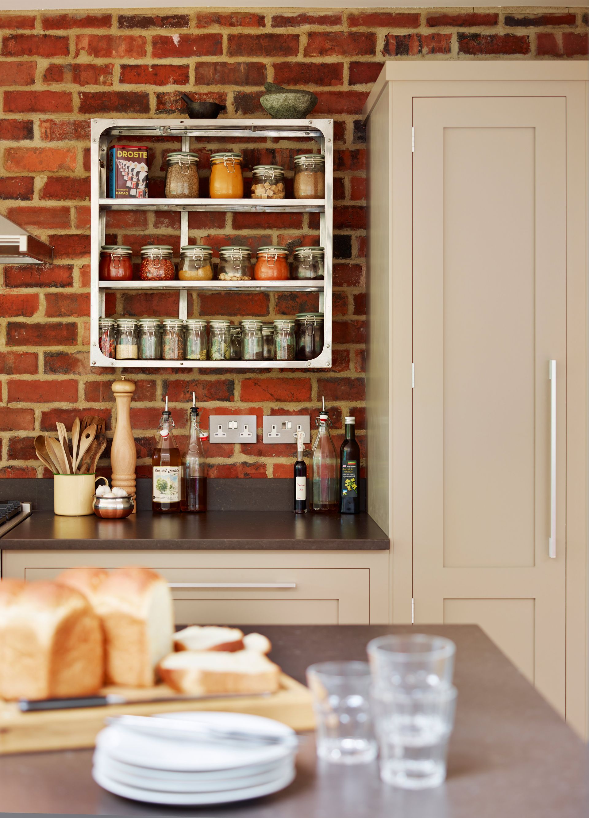 24 spice rack ideas 2022: neaten up your kitchen space | Real Homes