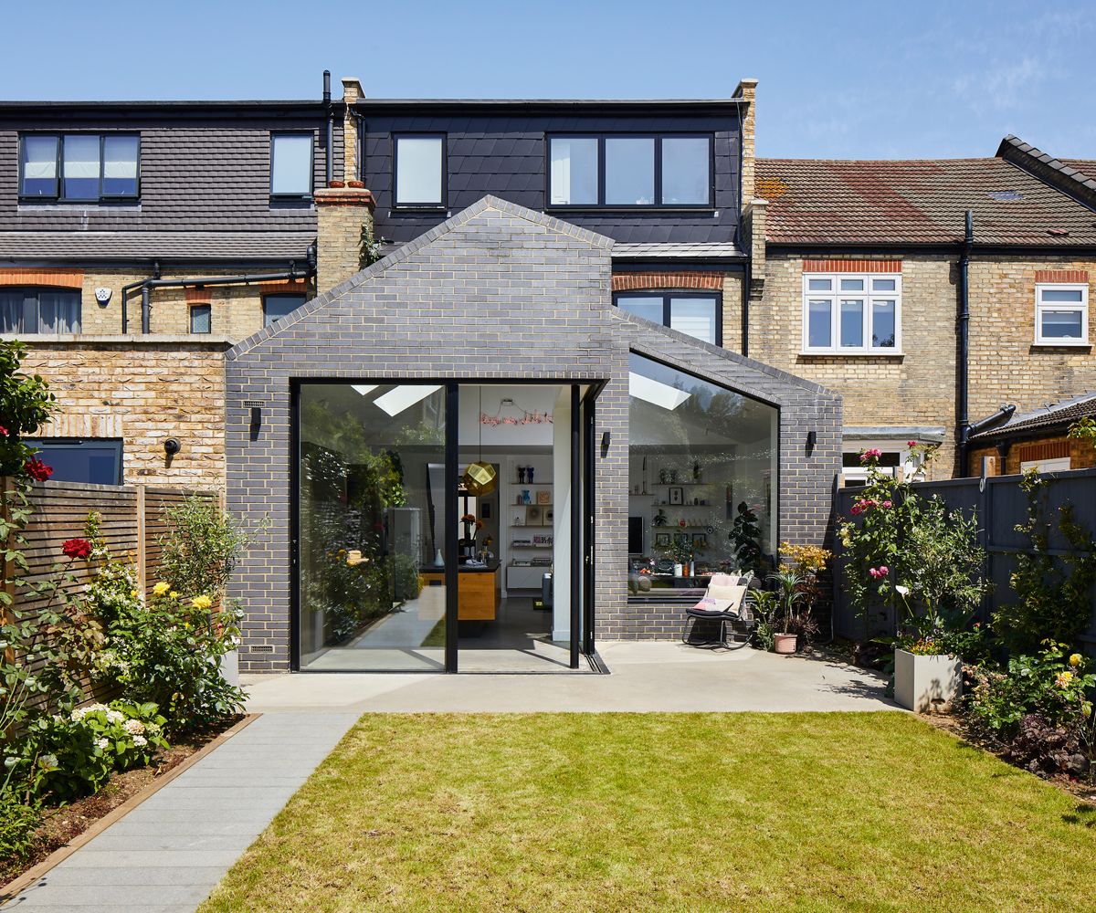 Building an extension — the ultimate house extension guide | Homebuilding
