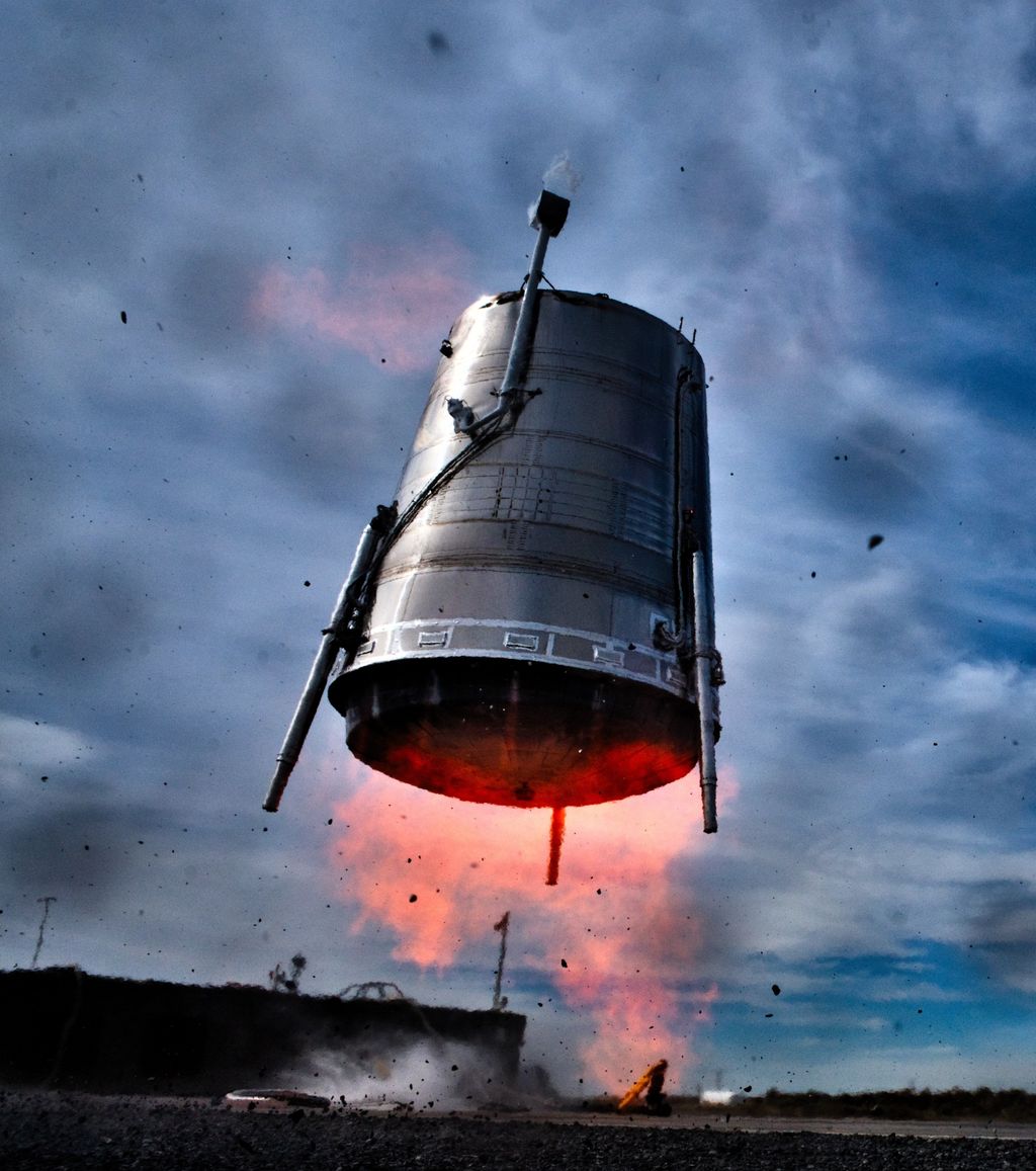 These photos of Stoke Space's 'Hopper' reusuable rocket test are ...