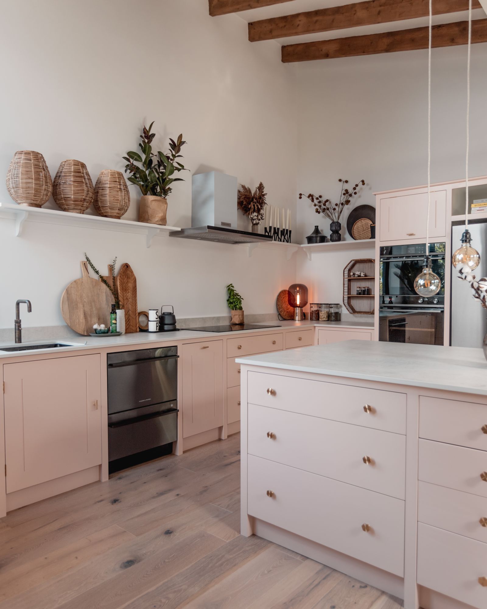 The kitchen triangle – an expert guide | Homes and Gardens