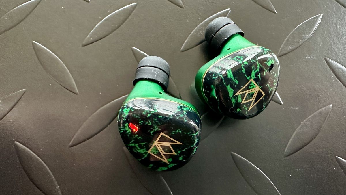 Noble FoKus Rex5 review: well-built true wireless earbuds that err on ...