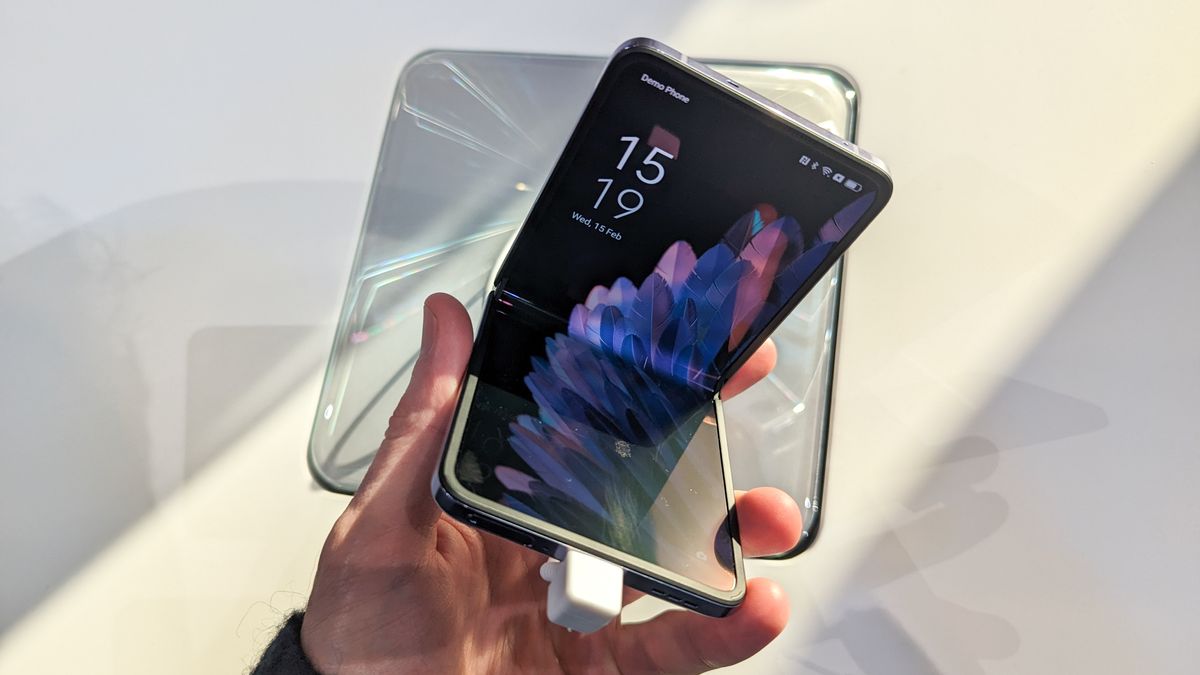 Best flip phones & best fold phones in 2023 | Digital Camera World