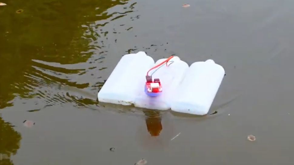 Raspberry Pi Pico W Powers Tiny Recycled Bluetooth Boat | Tom's Hardware