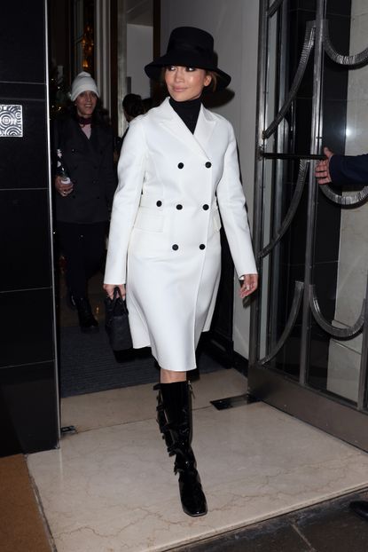 J.Lo Wore Spring 2025's Most Elegant Accessory Trend By Far | Who What Wear