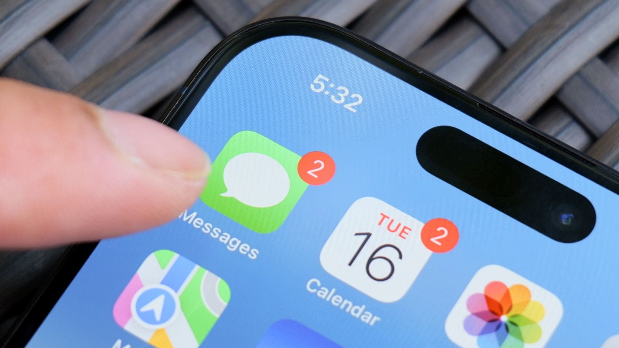 You can bring messages to life in iOS 18 with Text Effects — here’s how ...