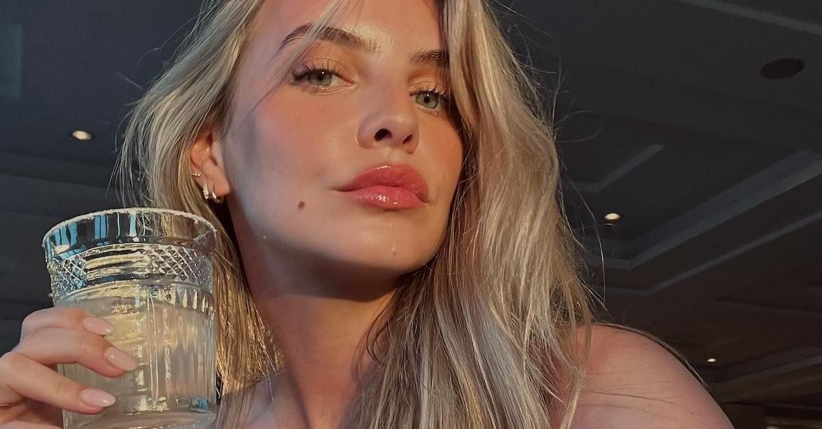 I Only Use Glossy Lip Balms—These Are My Top 10 Faves | Who What Wear