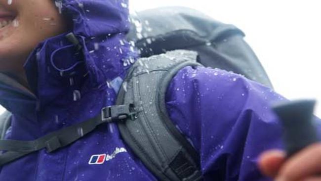 What is DWR? Durable water repellency explained | Advnture