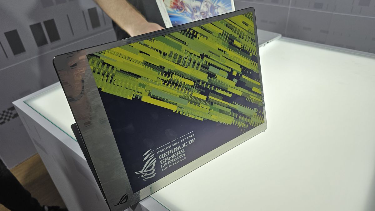 Asus puts color e-paper screen on a Zephyrus G14 lid: Dali concept ...