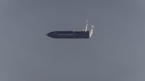 In photos: SpaceX's Starship SN9 prototype soars 10 km, crash-lands in ...