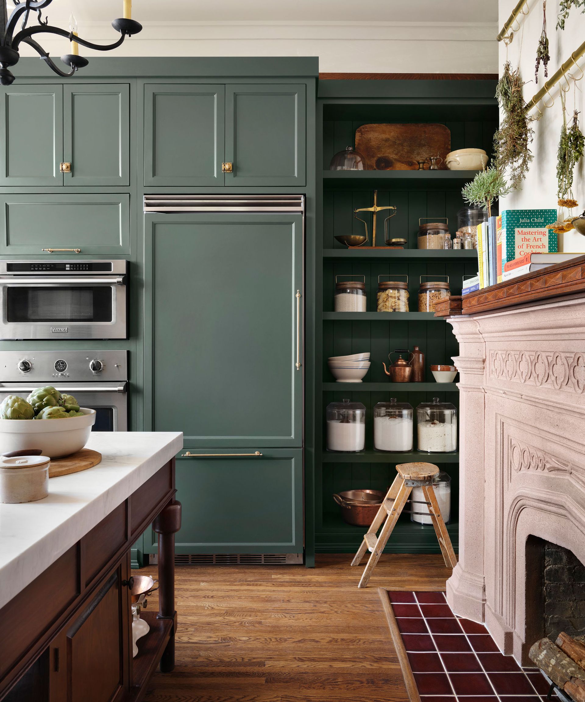We love Joanna Gaines' Castle kitchen cabinet color scheme | Homes and ...