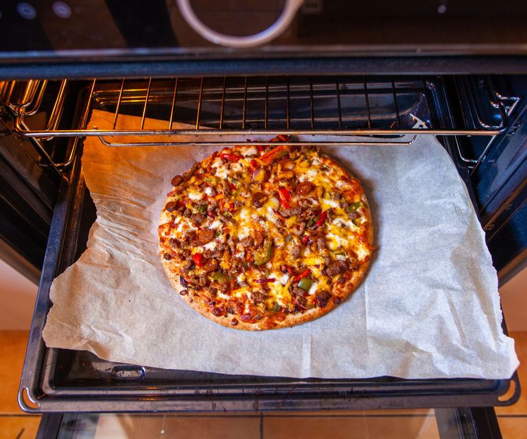 Experts reveal the best temperature for cooking pizza | Homes and Gardens