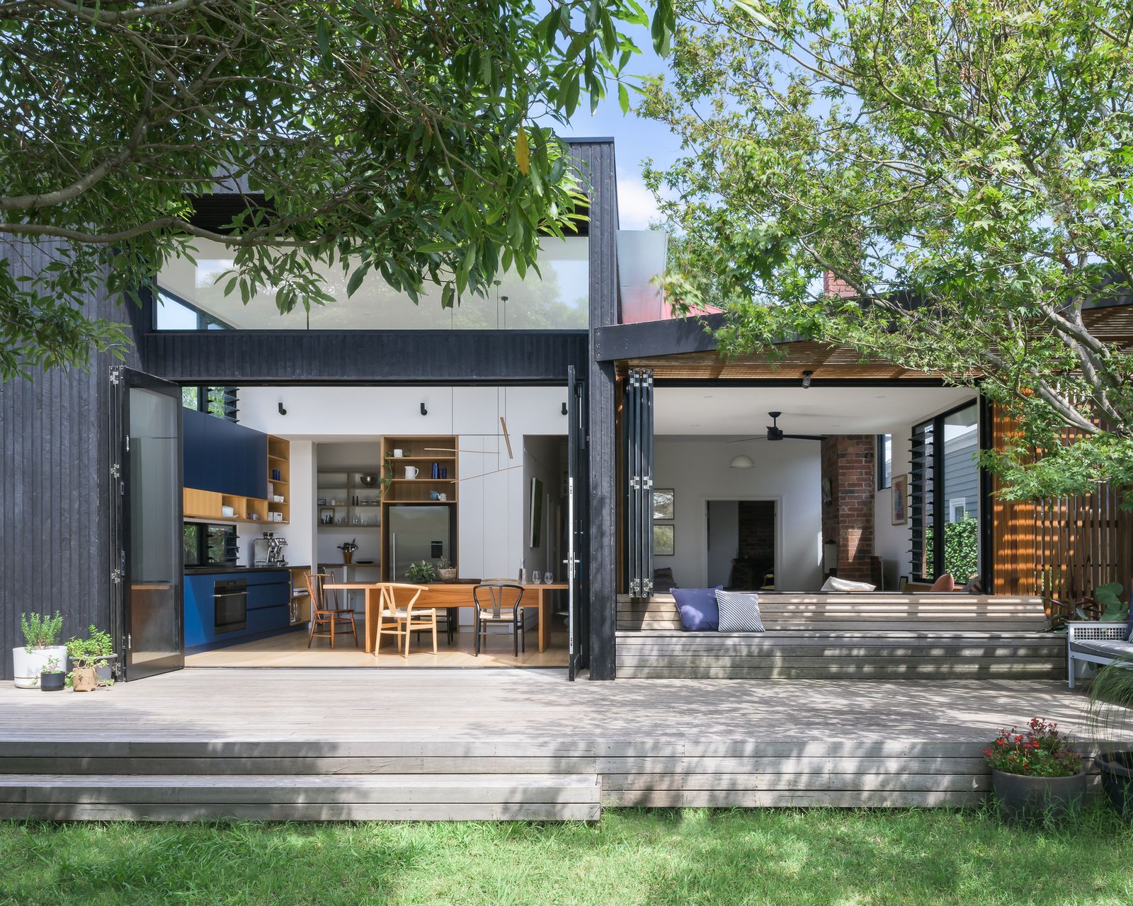 10 homes with welcoming terraces to spend a summer night on | Livingetc