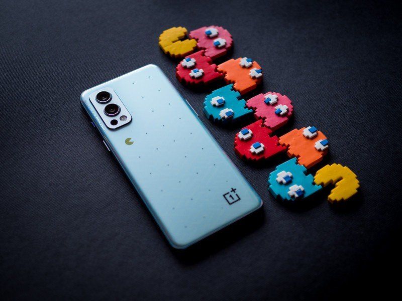 Forget 'Fan Edition' phones; give us more licensed Special Edition ...