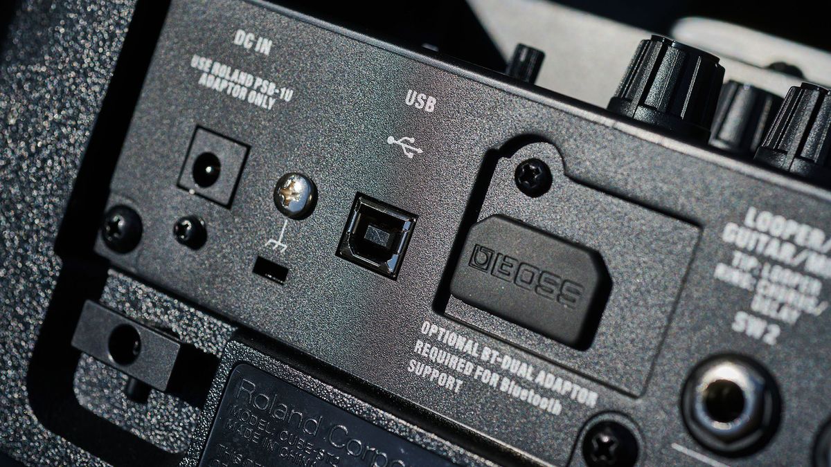 The Boss Cube Street II continues the legacy of the classic Roland ...