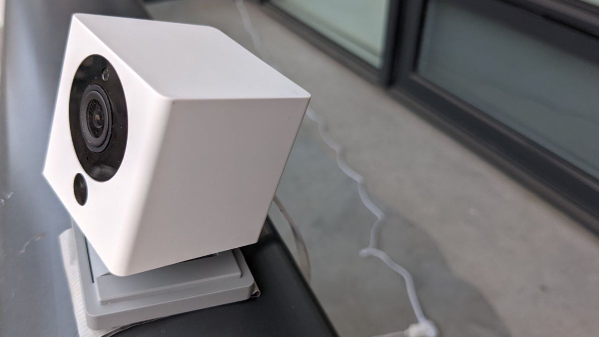 How to Build a Tweeting Weather Bot with Raspberry Pi | Tom's Hardware