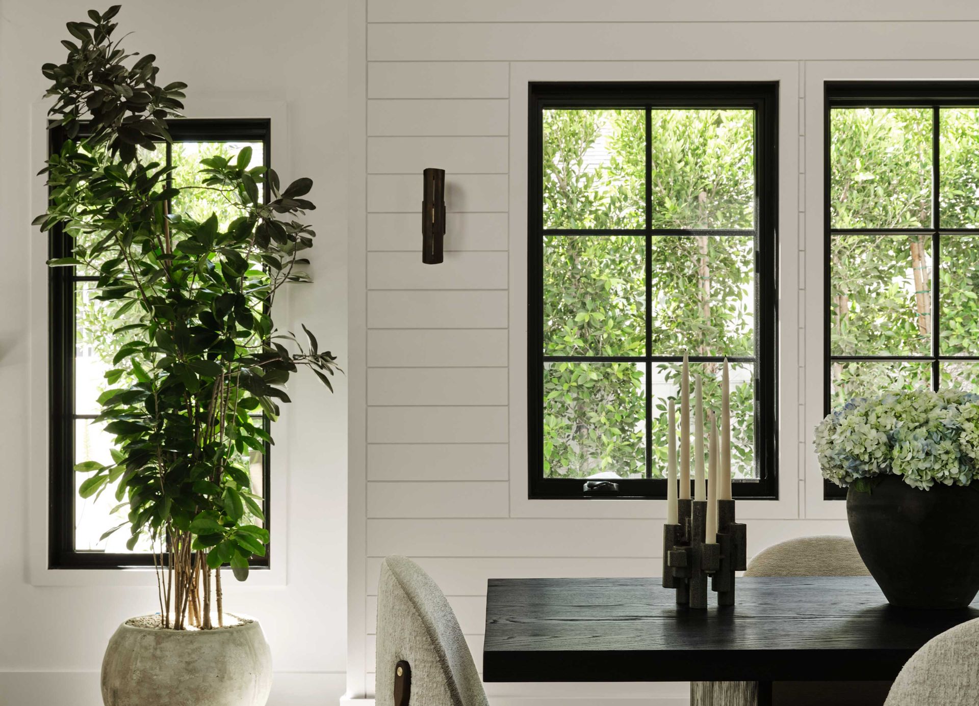 6 tricks to make your windows look bigger from interior designers ...