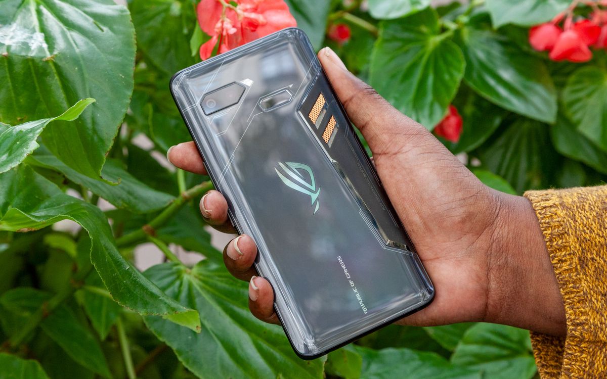 Asus ROG Phone - Full Review and Benchmarks | Tom's Guide