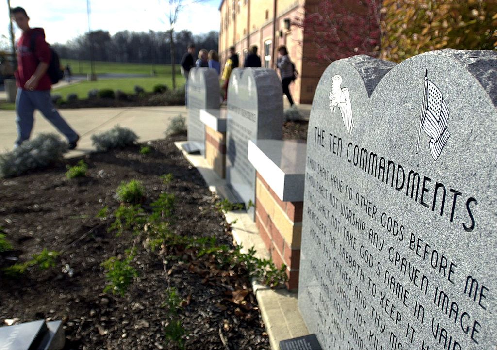 Texas Senate approves bills requiring 10 Commandments in K-12 ...